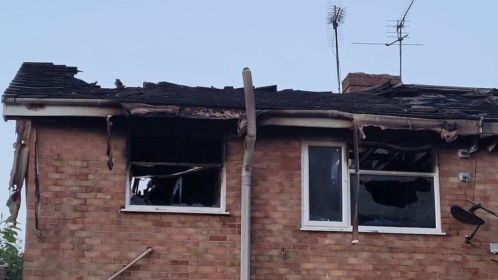 Haverhill terraced house fire spreads to neighbouring homes - BBC News