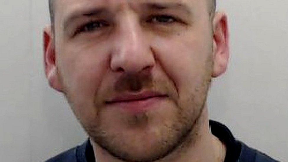 'Prolific' Manchester spice drug dealer Anthony Hunt jailed - BBC News