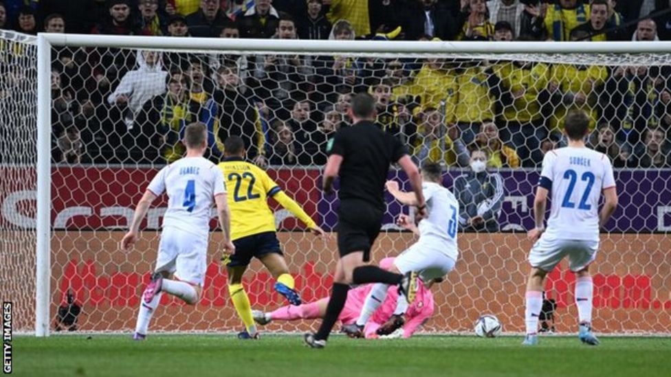 Sweden 1-0 Czech Republic: Robin Quaison sends Swedes to World Cup play ...