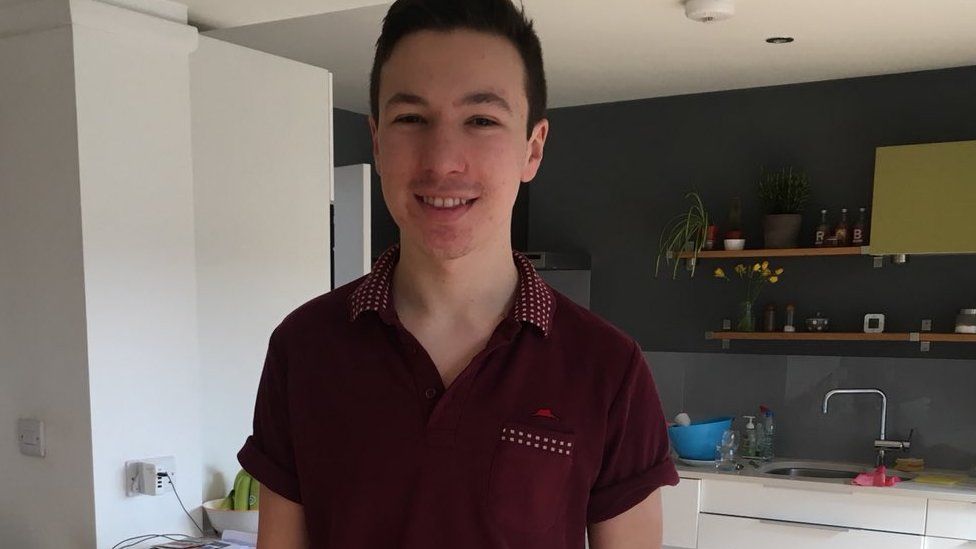 Valentine's Day: Restaurant staff reveal their most awkward stories ...