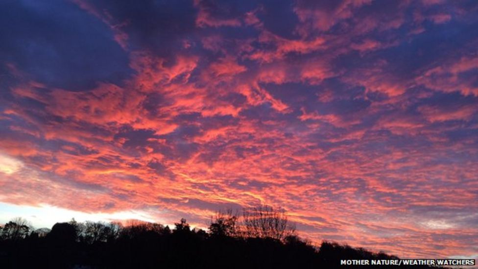 Pretty pink sunrise skies - BBC Weather