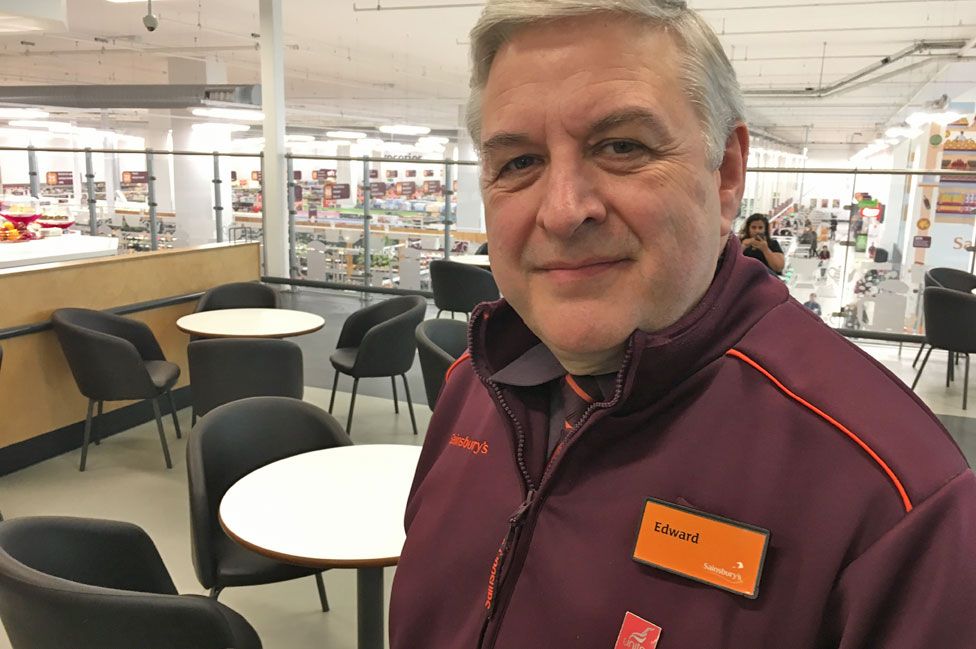 If you were lonely, would you talk to a stranger? - BBC News