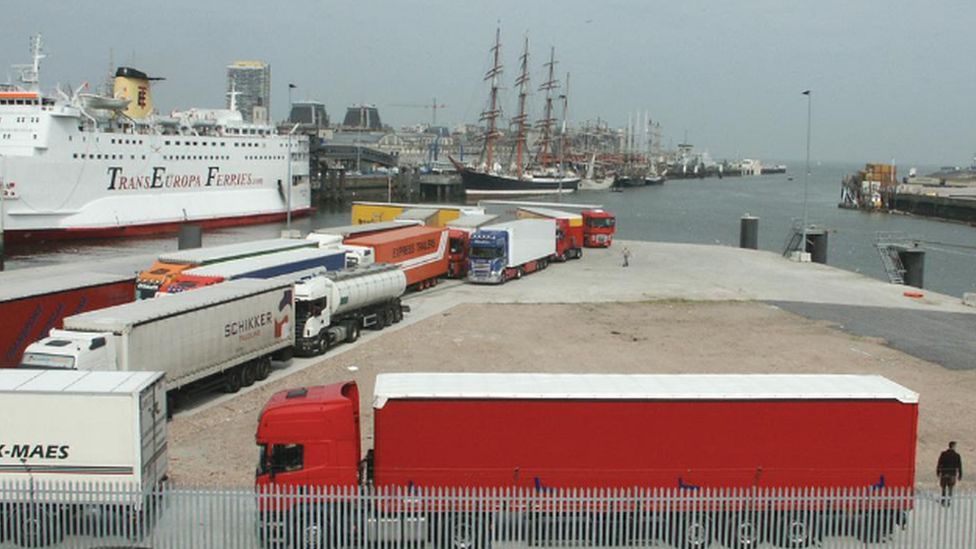 'Impossible' for Seaborne's Brexit port to be ready for March - BBC News