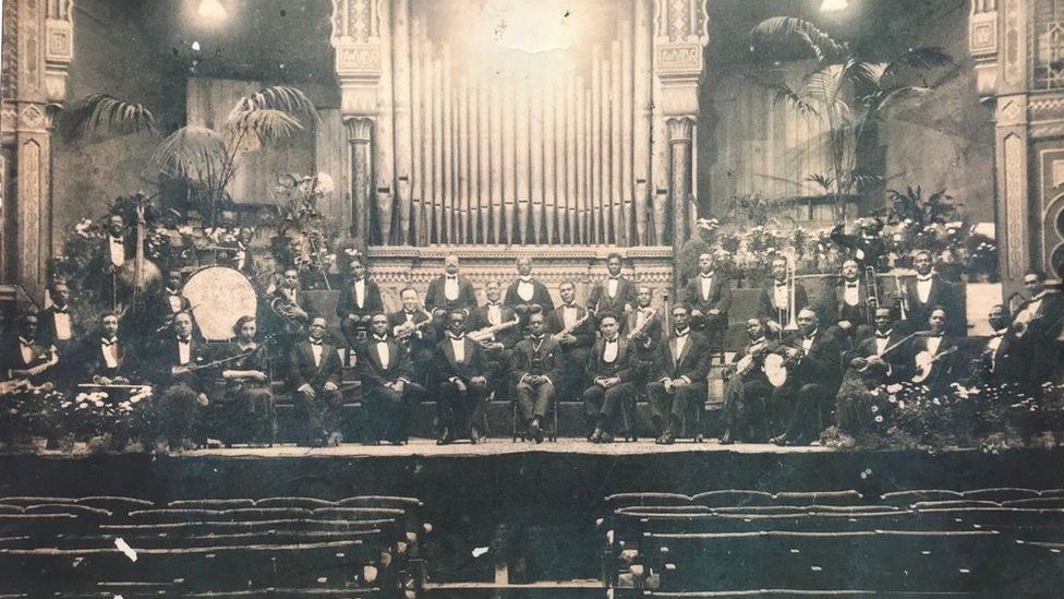 SS Rowan sinking: The disaster that rocked jazz music - BBC News