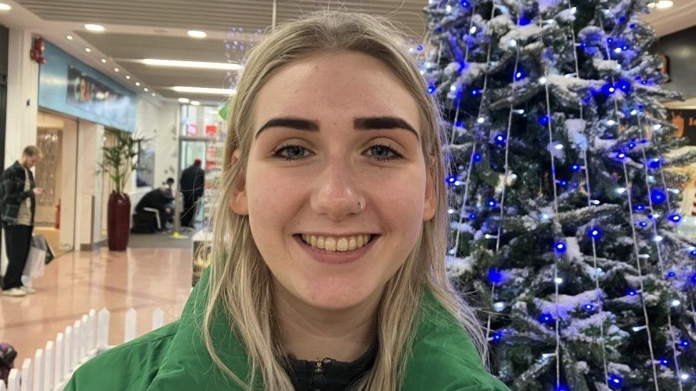 Translink: Strike causes major transport disruption across NI - BBC News