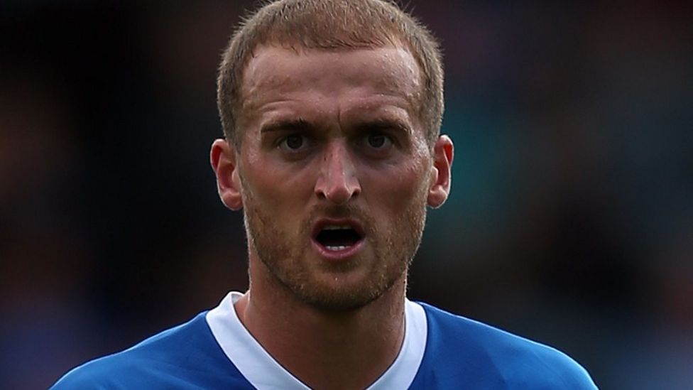 Jake Bugg: Notts County agree shirt sponsor deal with rock star - BBC Sport