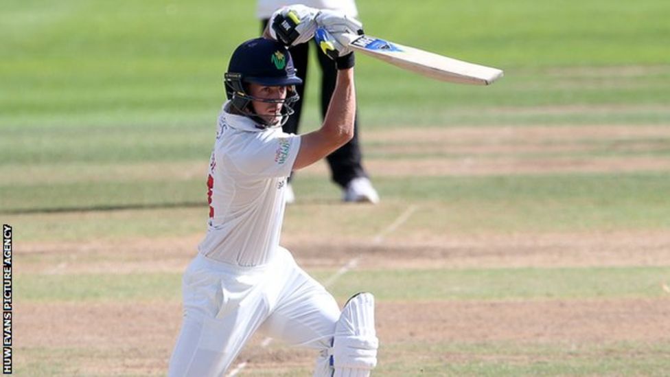 Glamorgan v Sussex: Honours even after Craig Meschede fightback - BBC Sport