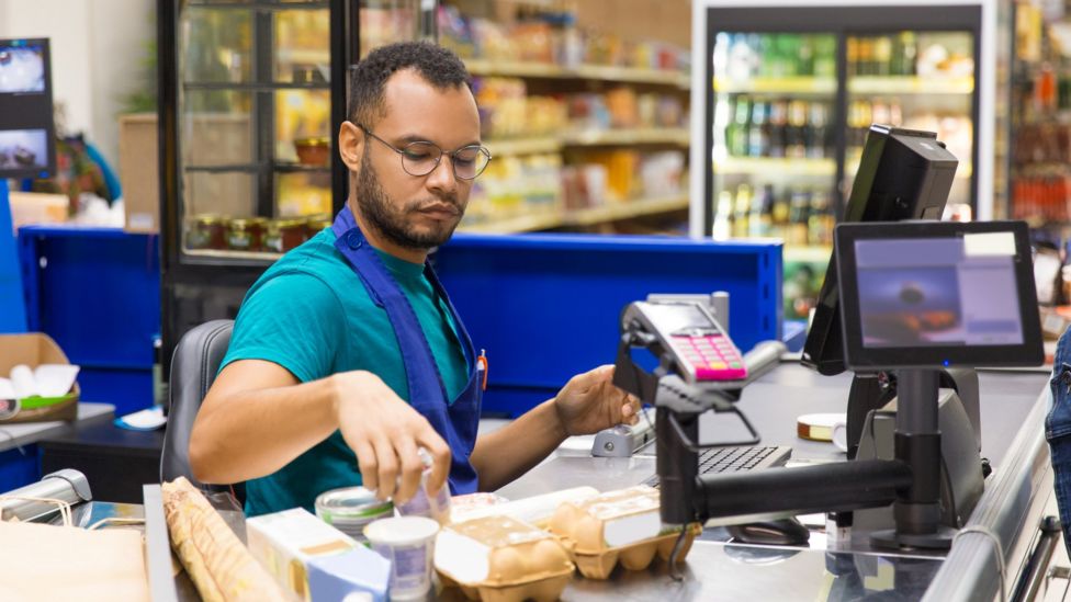 Coronavirus: Will women have to work harder after the pandemic? - BBC News