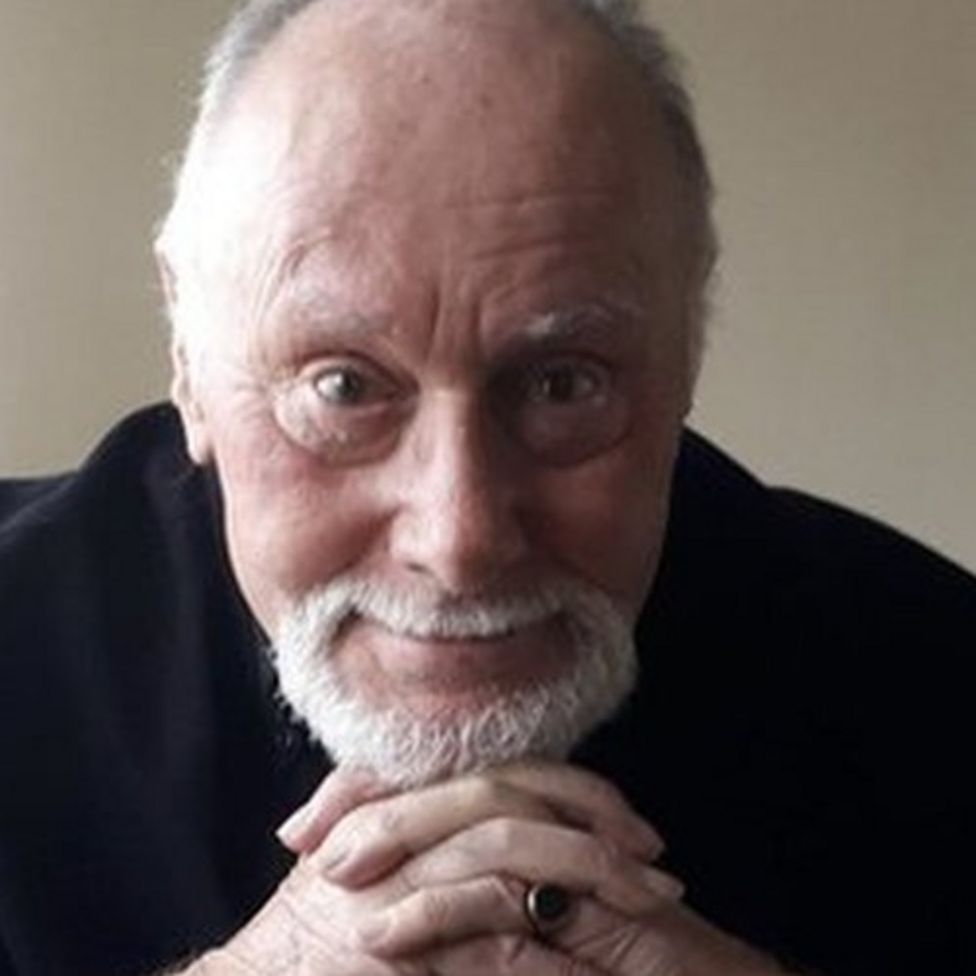 The casualties of this year's viral conspiracy theories - BBC News