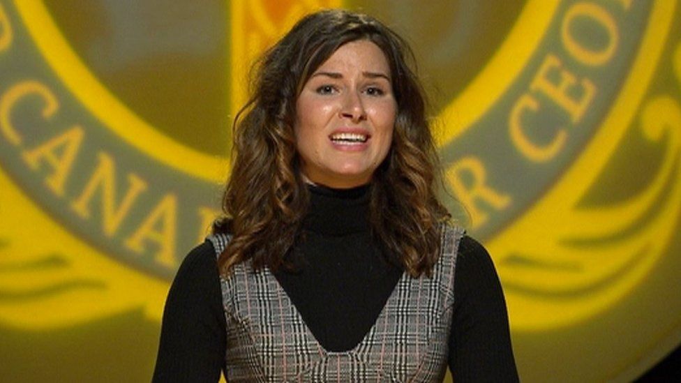 Bonn Òir an t-Seann Nòis - Naidheachdan a' BhBC