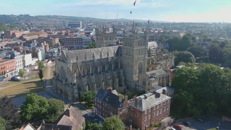 Exeter Cathedral begins major building project - BBC News