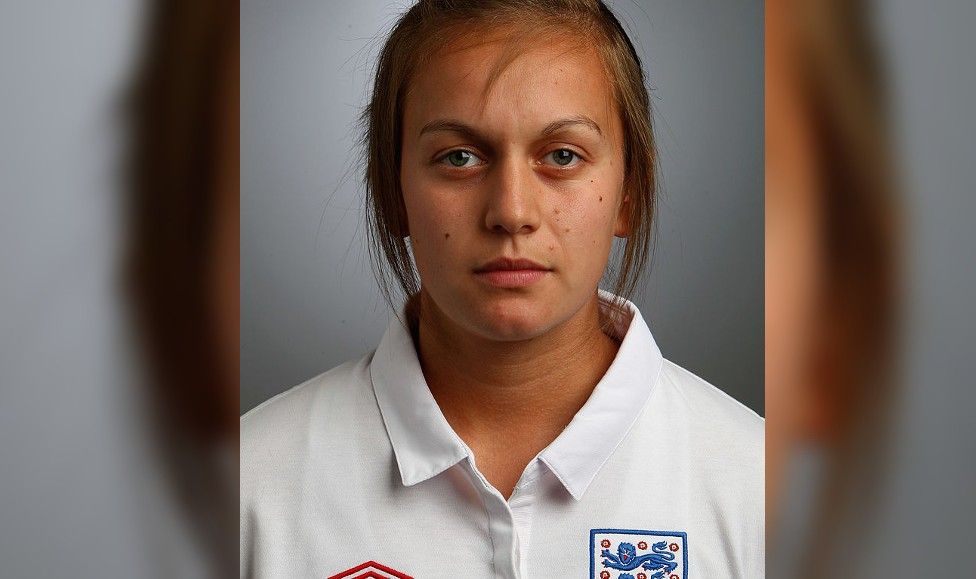 Euro 2022: Former Lionesses turned firefighters 'so proud' of England ...