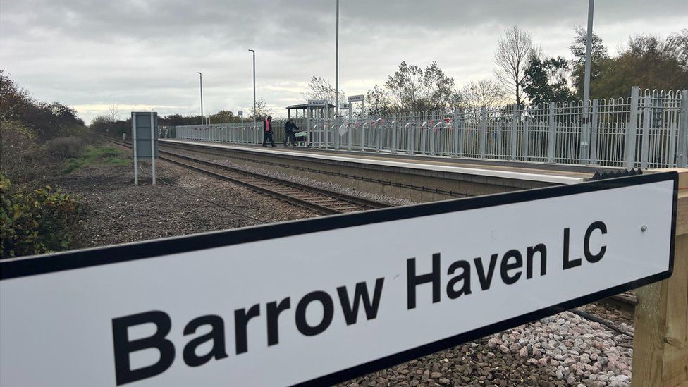 Barrow Haven station reopens after £1.3m upgrade - BBC News
