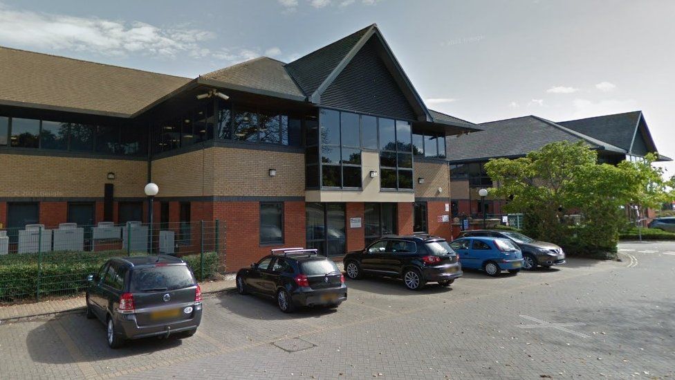 Thames Valley Police officer charged with sexual assault - BBC News