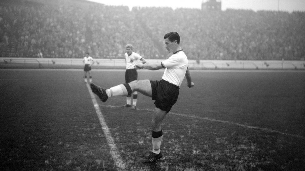 Burnley fans gather for funeral of 'greatest ever' player - BBC News