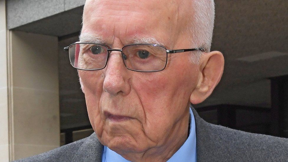 Driver, 90, admits killing couple outside Withington Hospital - BBC News