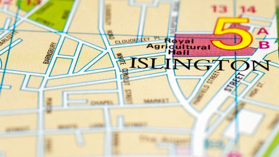 Midlands North-South divide in topsy-turvy politics - BBC News