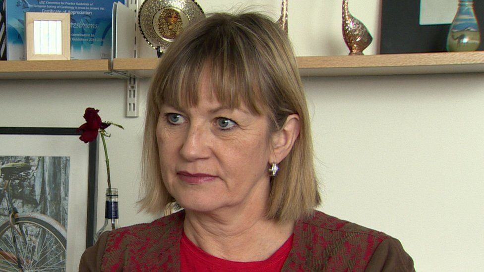 Discovering a latent passion for nursing - BBC News