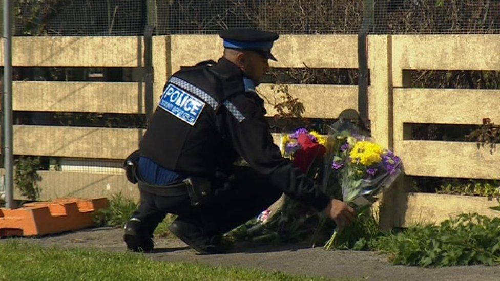 Gosport bungalow fire victim, 52, named - BBC News