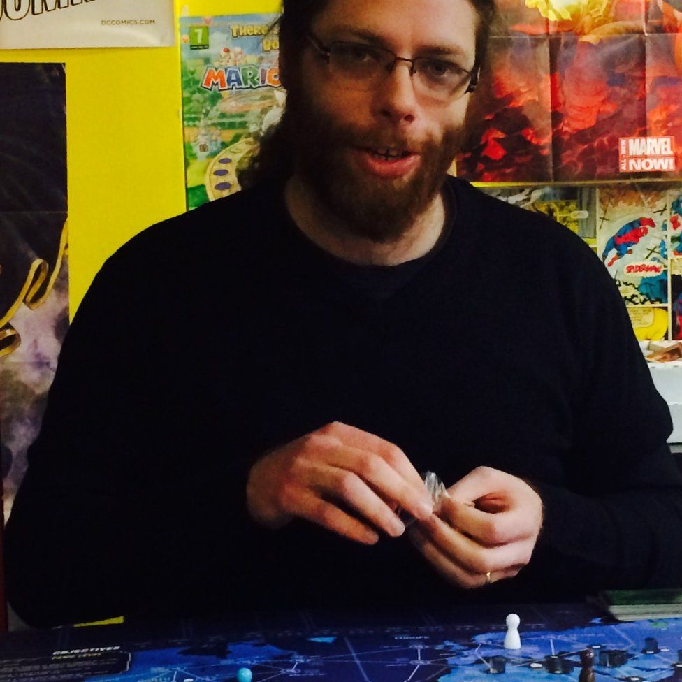 How board games are getting a new roll of the dice - BBC News