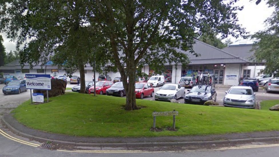Keswick pool: Council to look again at closure - BBC News