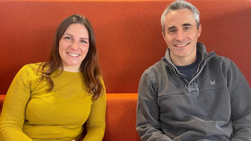 Why I gave a kidney to a work colleague - BBC News