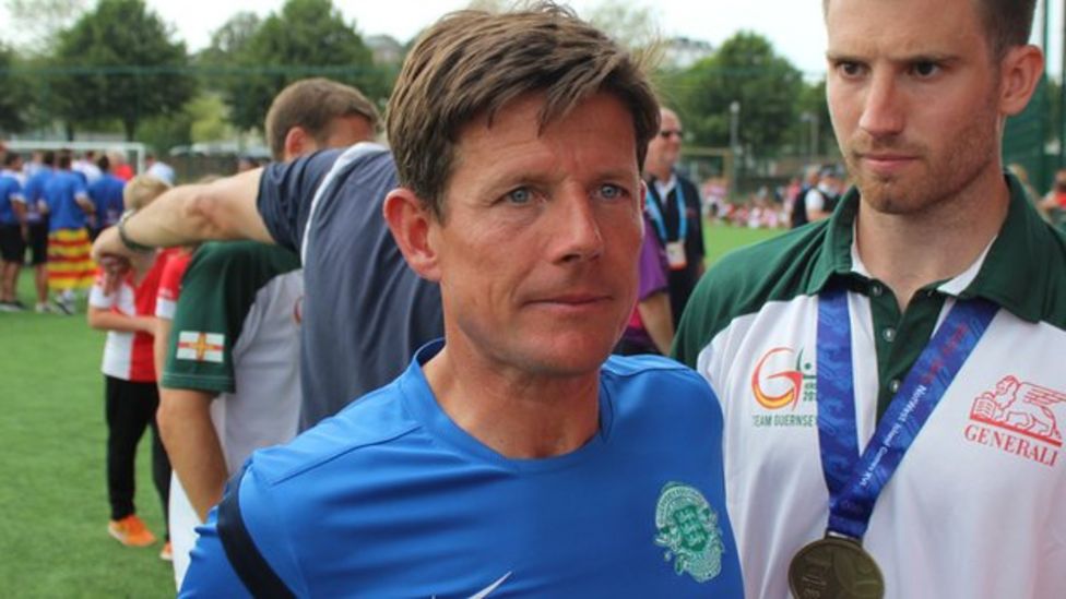 Steve Sharman reappointed as Guernsey football manager - BBC Sport