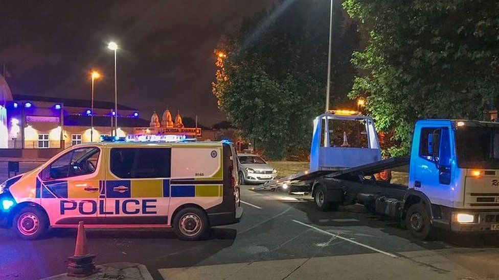 Girl, 6, hit by car and killed in Smethwick - BBC News