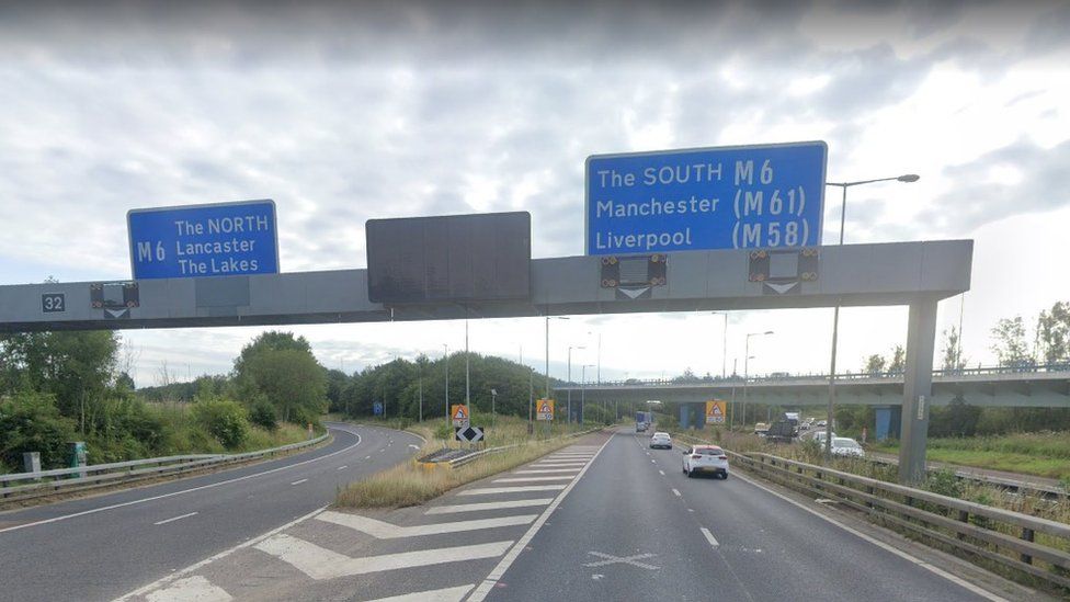 M6: Driver dies in Lancashire slip road crash - BBC News