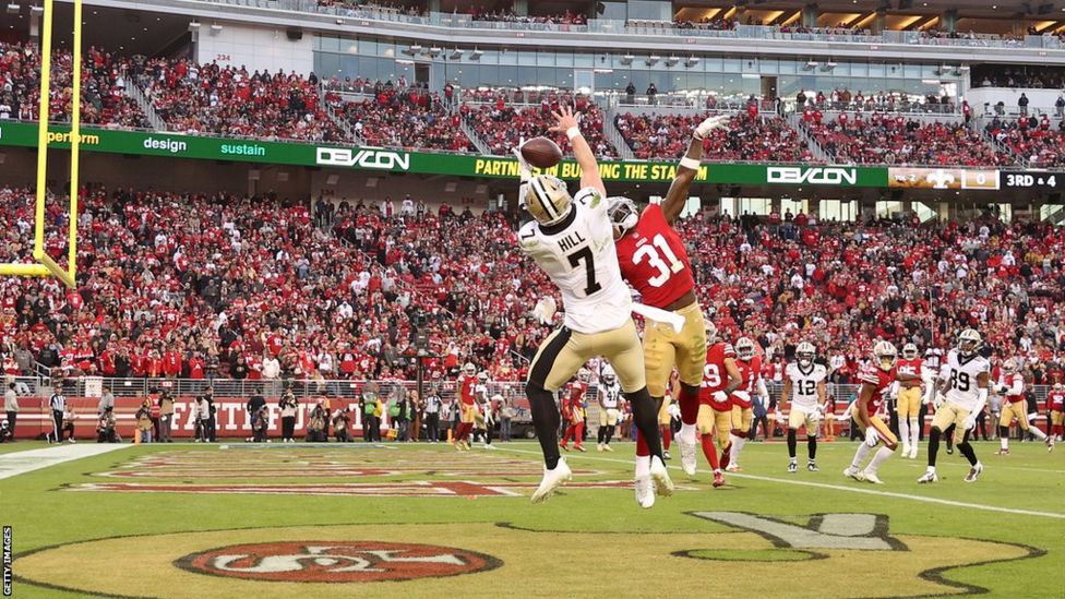 NFL week 12 review & results: Aaron Rodgers hurt as Eagles beat Packers ...