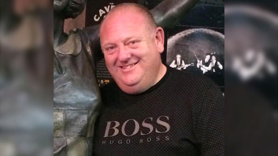 Featherstone Rovers: Tributes to fan Roy Barker after death in France ...