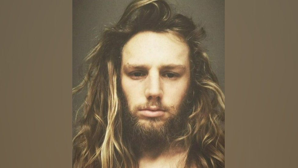 Lightning-strike paddleboarder was on beach, says dad - BBC News