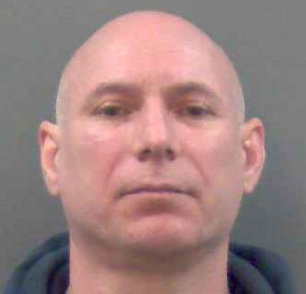 Bournemouth paedophile jailed for indecent images - BBC News