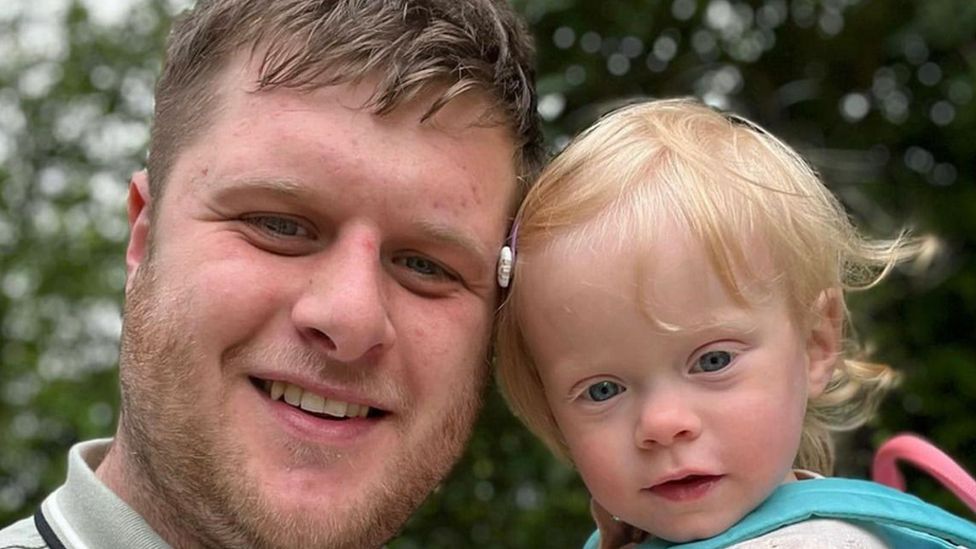 Grieving family says hospital failed mum who died in childbirth - BBC News
