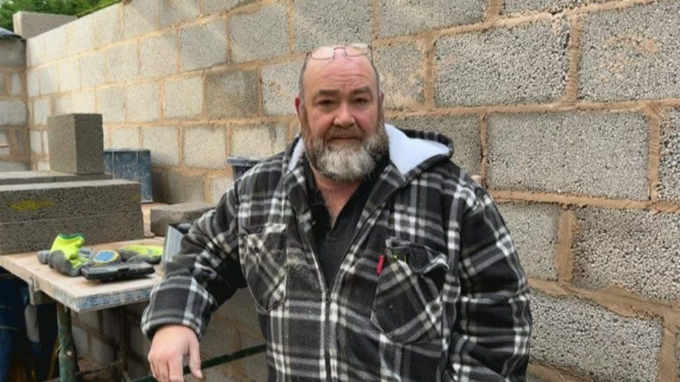 The Voice: Telford builder through to semi final - BBC News
