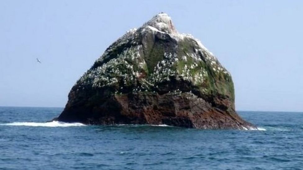 Rockall: The adventurers who lived on a craggy outcrop - BBC News