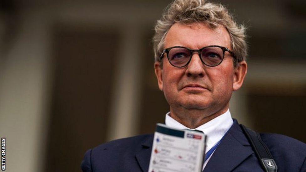 Mark Johnston: Trainer celebrates 5,000th winner in Britain - BBC Sport