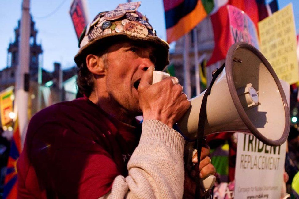 Fighting for peace - over the past century - BBC News