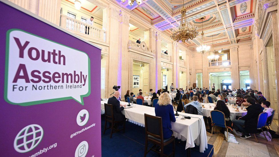 Northern Ireland Youth Assembly has first sitting at Stormont - BBC News
