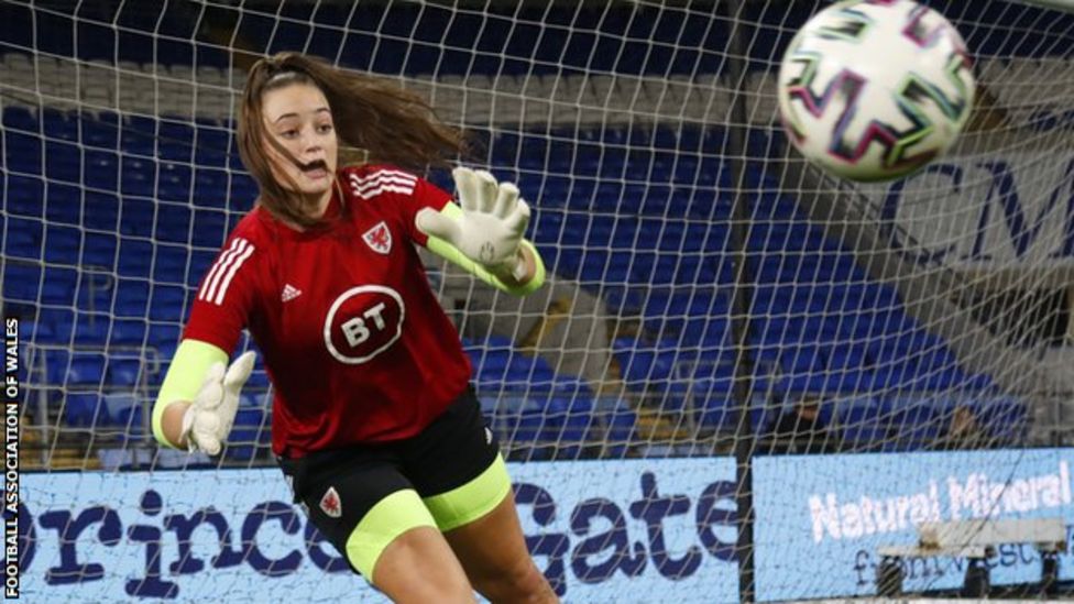 Poppy Soper: Welsh goalkeeper joins Chelsea on dual deal with Plymouth ...