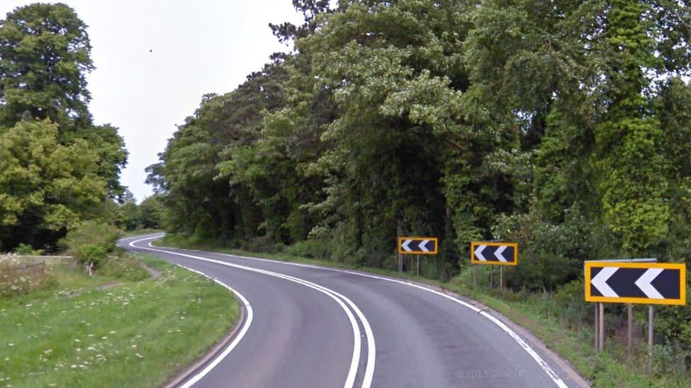 A508 New Year's Eve crash near Roade leaves woman dead - BBC News