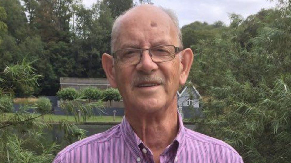 Tributes to 'amazing father' killed in A5 crash in Tamworth - BBC News