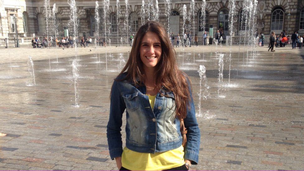 PrettyLittleThing advert 'makes me feel good about myself' - BBC News