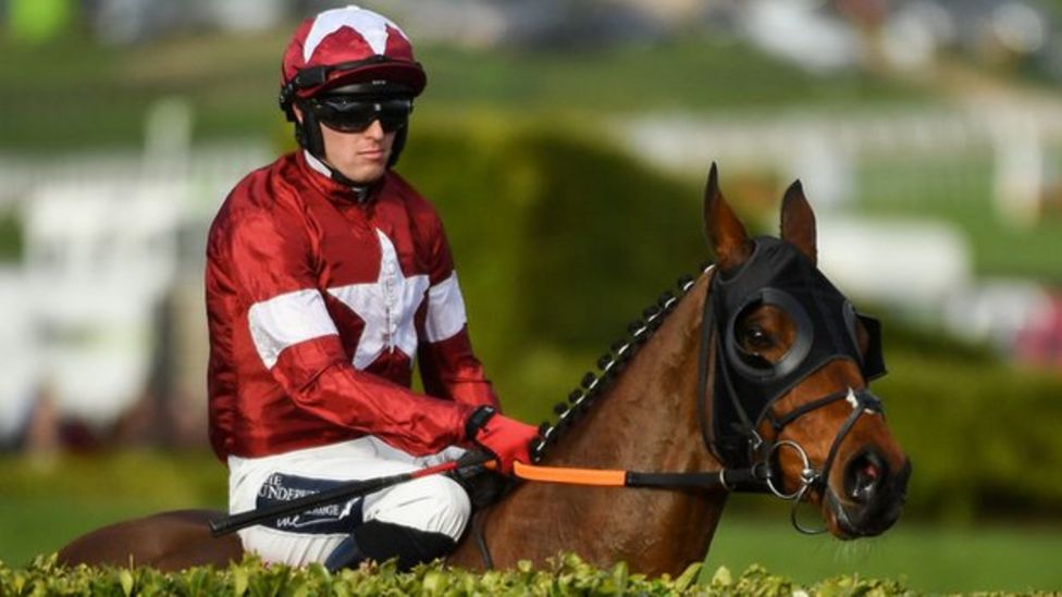 Tiger Roll pulled up at Cheltenham as Kingswell Theatre wins - BBC Sport