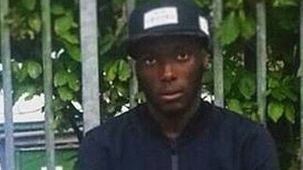 Gary Scott murder: Man jailed for life for stabbing teenager - BBC News