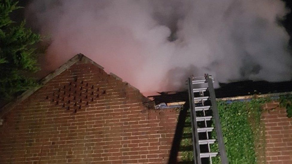 Thousands of film reels destroyed in Southampton fire - BBC News