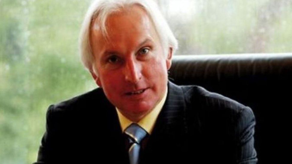 Sir Andrew Cook in court divorce row over home and curtains - BBC News