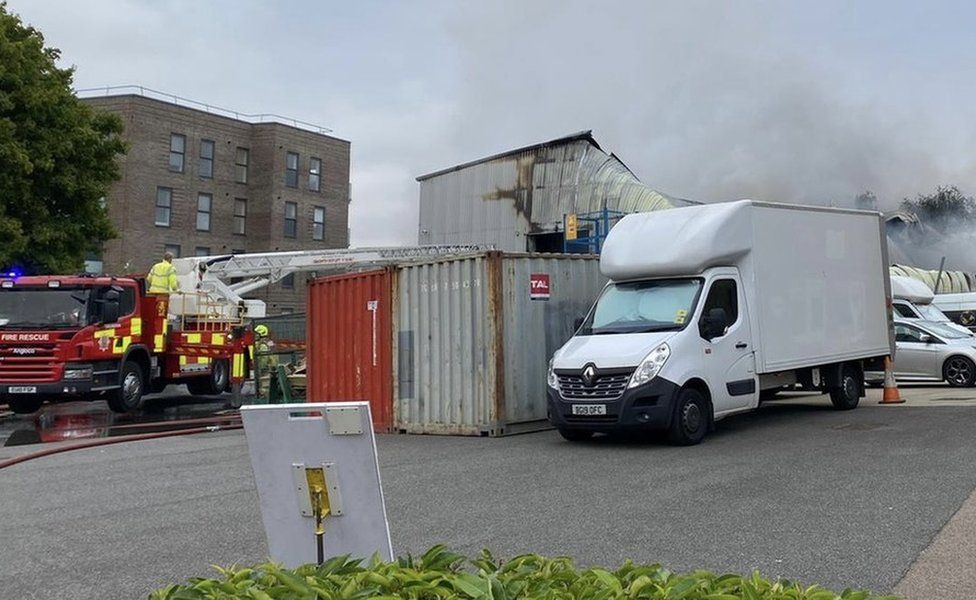 Firefighters tackle blaze at Thurrock ambulance firm base - BBC News