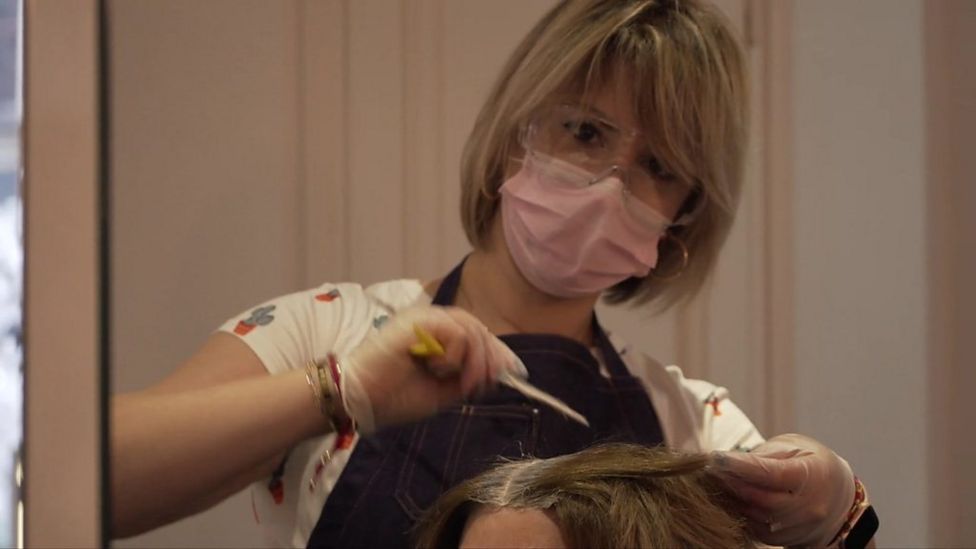 Coronavirus: Why reopening French schools is a social emergency - BBC News