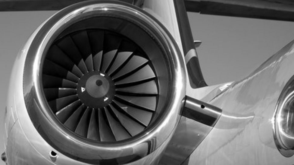 Climate change 'to make transatlantic flights longer' - BBC News